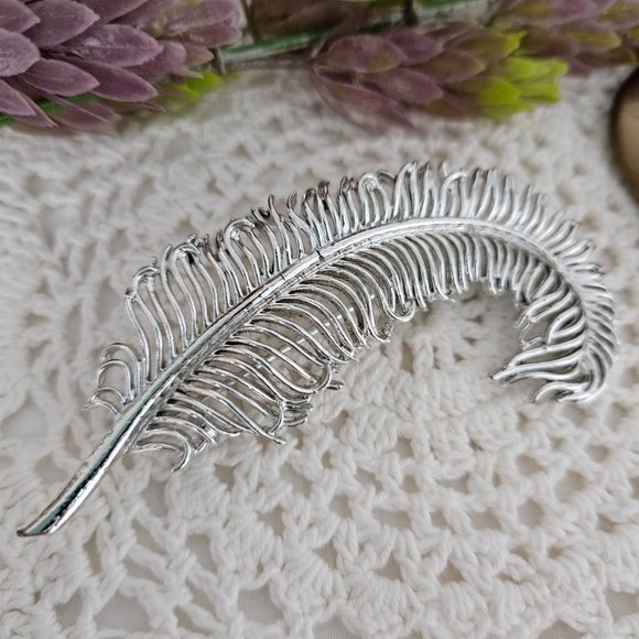 Coro | Jewelry | Vintage Signed Coro Brooch Pin Feather Quill Polished ...